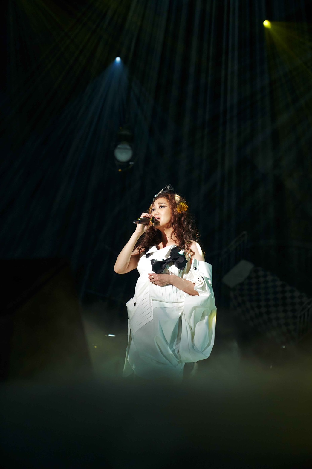 JUJUが10月10日（＝JUJUの日）にスペシャルライブでユーミンと夢のコラボレーション 11月23日リリースの最新曲「花」も熱唱 - 日刊 ...