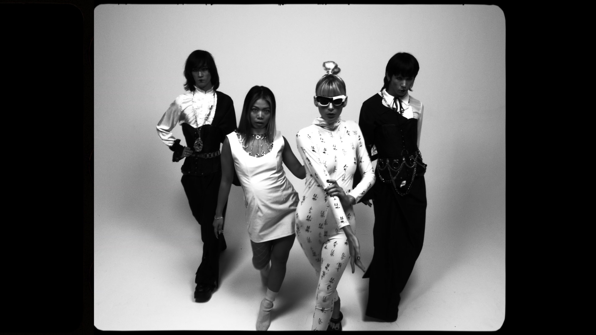 RHYME SOがイギリスの伝説的なポップスター”Sophie Ellis-Bextor”を迎えマルコム・マクラーレンのカバー楽曲 ”DEEP ...