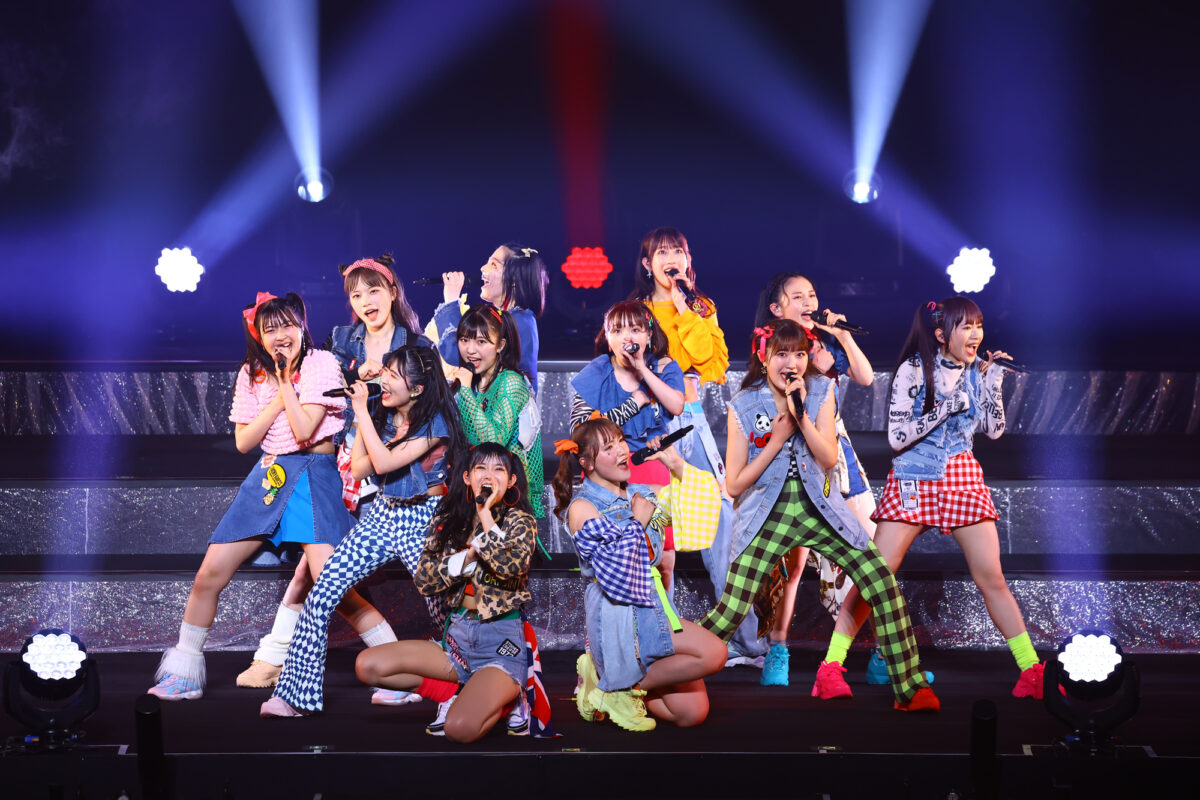 BEYOOOOONDS 2度目の日本武道館コンサートで初体験！ ファンの野太い声援に12人の個性溢れるメンバーが感謝！ 高瀬くるみは“私たちだけではたどり着けなかった最高の景色”と感激 ...