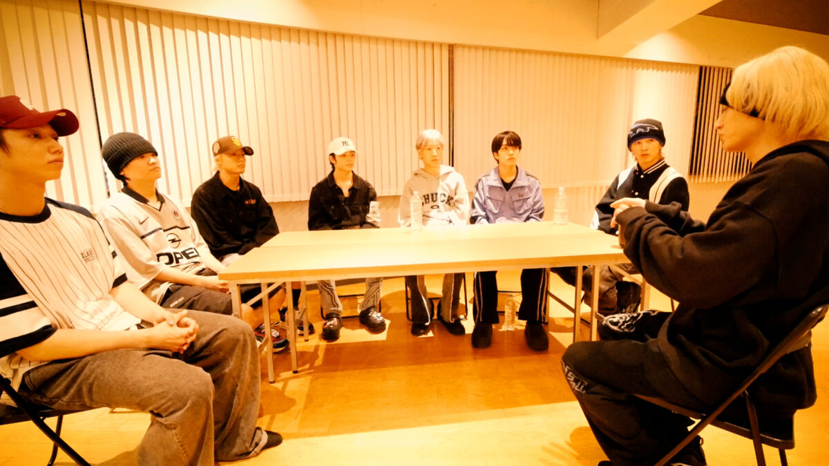 MAZZEL 3月20日発売の 1st アルバム表題楽曲「Parade」の楽曲配信及び Muisc Video 公開に先駆け約 80 分に及ぶ ...