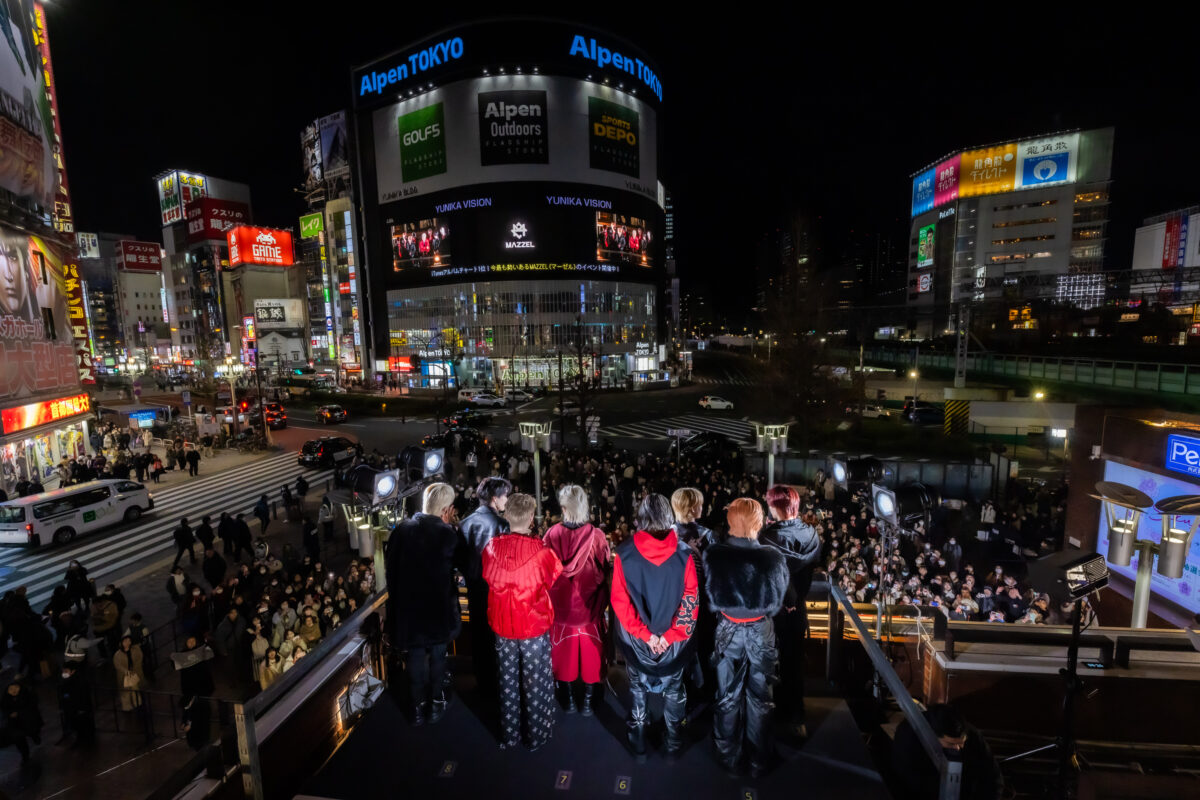 MAZZEL 1st Album『Parade』の発売を記念して西武新宿駅PePe前広場にてシークレットイベント開催！！ 新曲「ICE ...