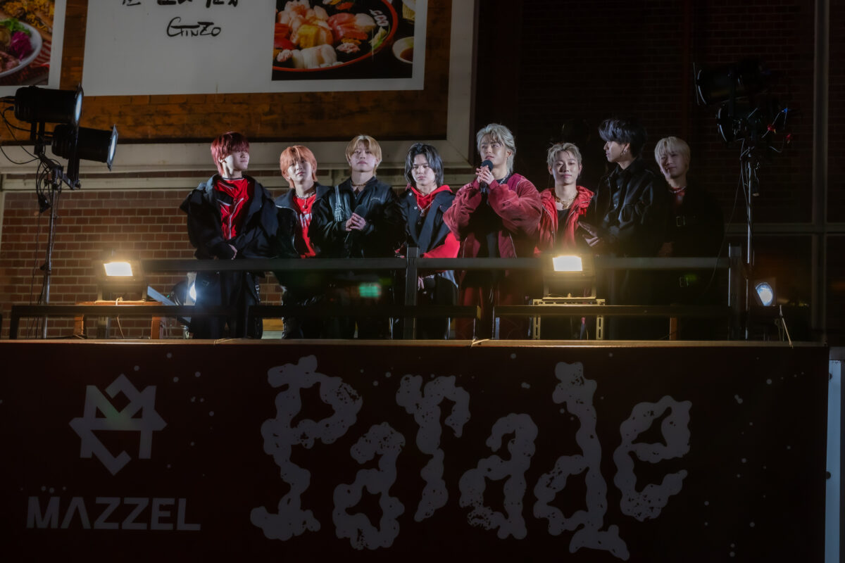 MAZZEL 1st Album『Parade』の発売を記念して西武新宿駅PePe前広場にてシークレットイベント開催！！ 新曲「ICE ...