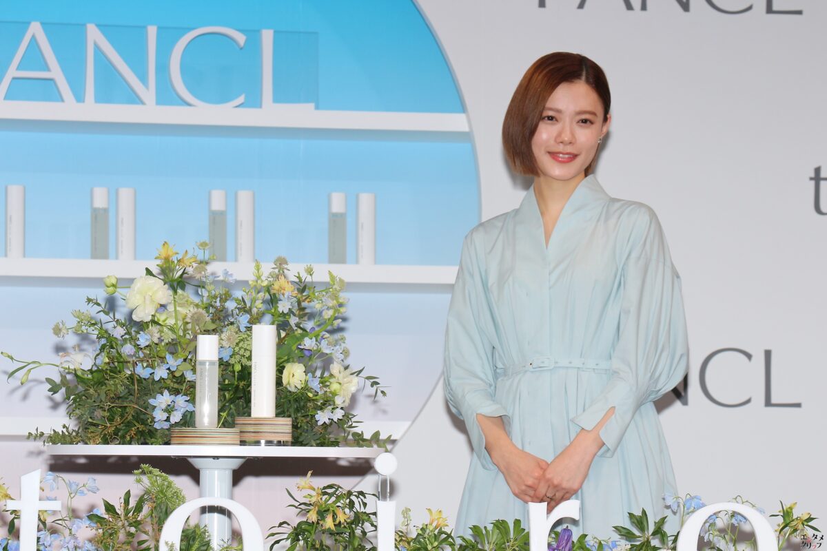 杉咲花 ファンケル「toiro」のイメージキャラクターに就任 スキンケアCM初出演 とても心強い商品のCMに出演できたことが嬉しい - 日刊エンタメクリップ