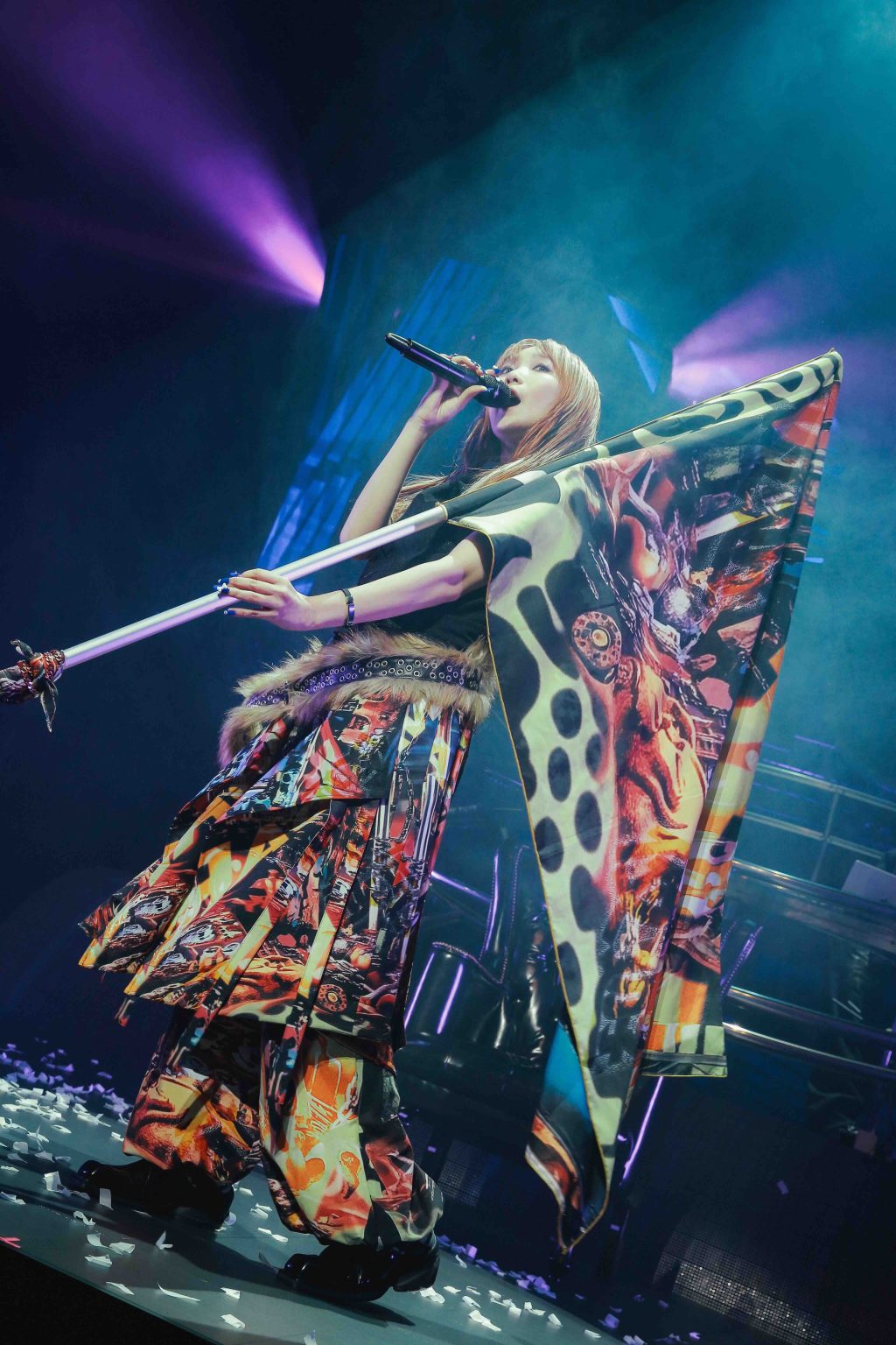 YOASOBI初のホールツアー「YOASOBI HALL TOUR 2025 WANDARA」熊本公演初日を皮切りに、全国14箇所40公演を ...